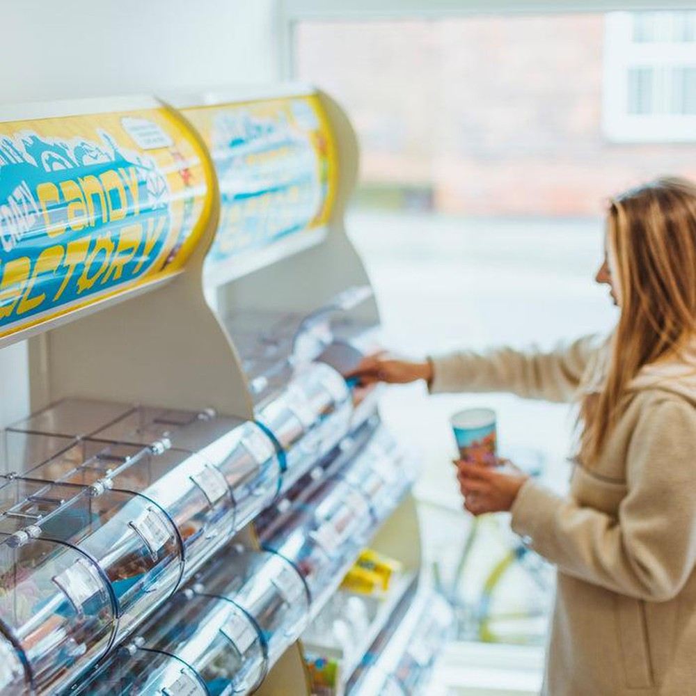 Pick and Mix Sweets - 1kg Sweet Pouches - Retro & Traditional Sweets ...