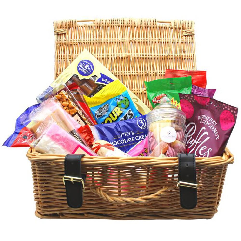 Traditional Sweet Hamper | Giant Bradley's Online Sweet Shop